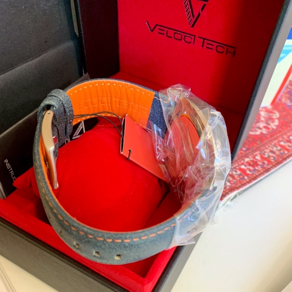 VELOCITECH | Accessories | Velocitech Mens Suzuka Vl70204 Battery Out | Poshmark